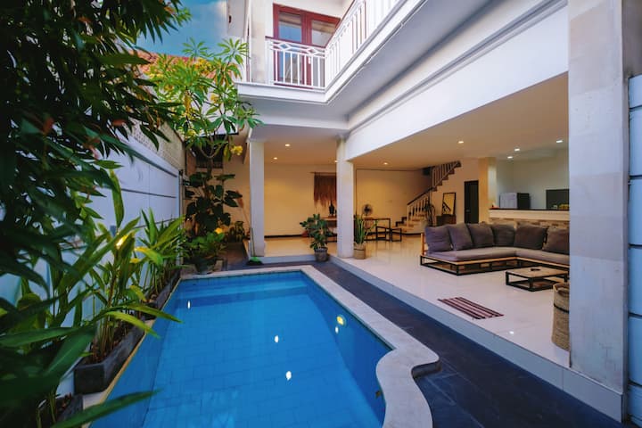 Villa Yuhi 2bdr & Pool - Kuta