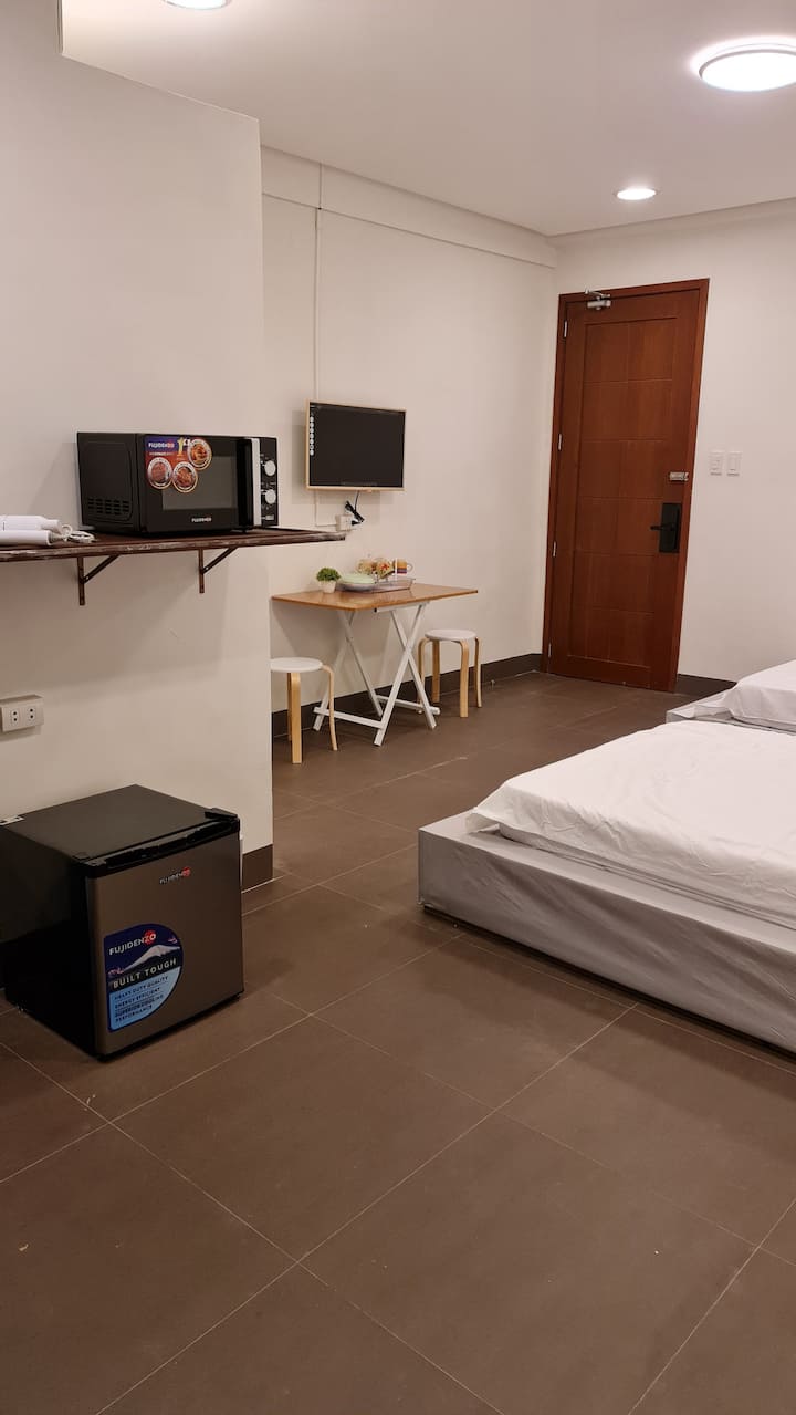 5 Big Room For 20 In San Juan Sta Mesa Qc - Malabón