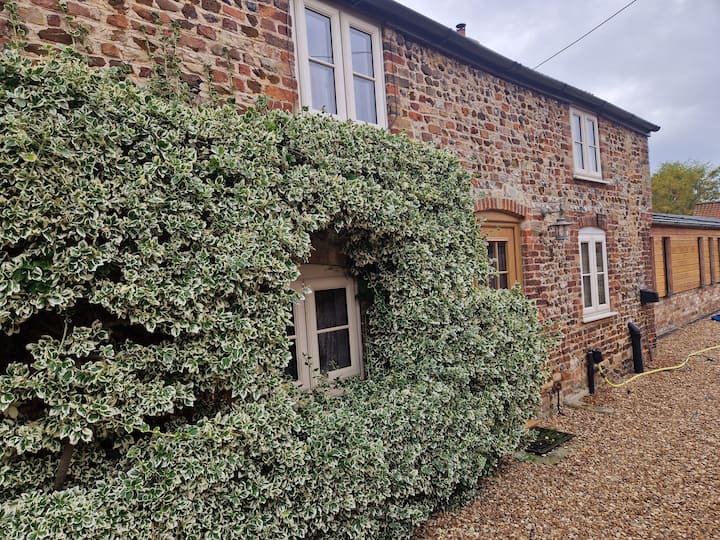 The Gate House Nook - Downham Market