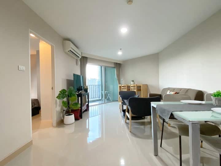 The Horizon Nest 2br : Jodds Fair/pool/wi-fi - Bangkok