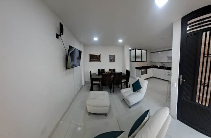 Excelente Y Cómodo Apartamento - Itagüí