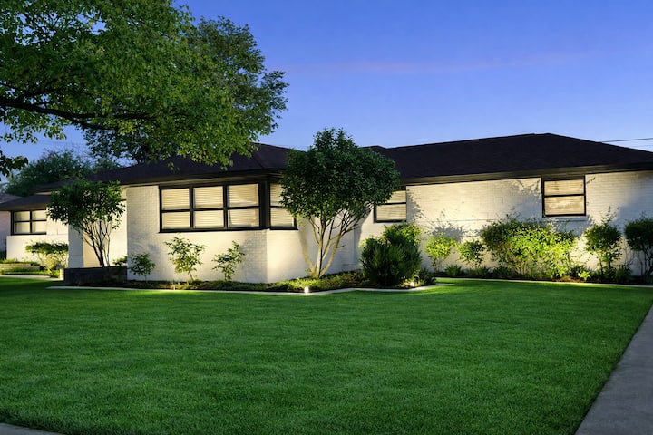 Luxury Living In Dallas - DeSoto, TX