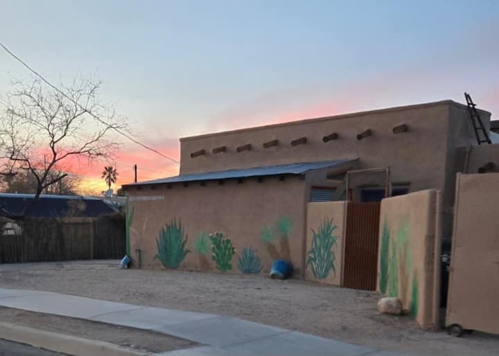 Casa De Ladrillo 
 
 House Of Bryck
 An Experience - Tucson, AZ