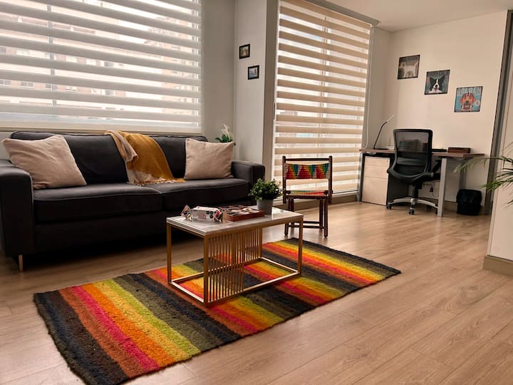 Apto En Centro Histórico | Parking/área De Trabajo - 보고타