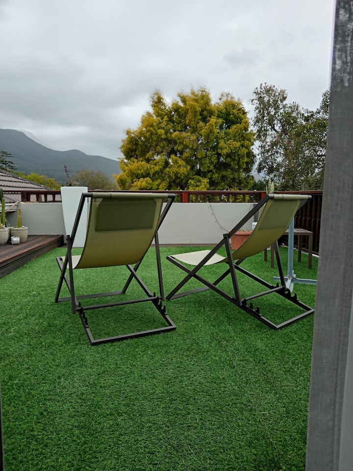 Serene Break Away - George