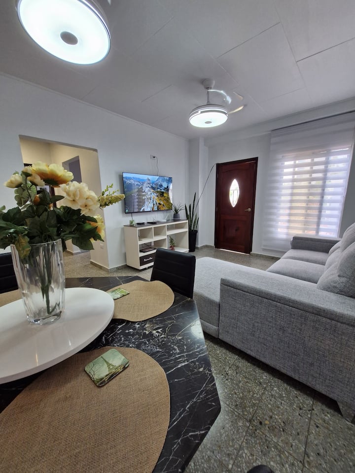 Col. Tepeyac. Impecable Condo Minimalista. - Tegucigalpa