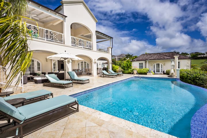Incredible Frontline Golf Villa - Barbados