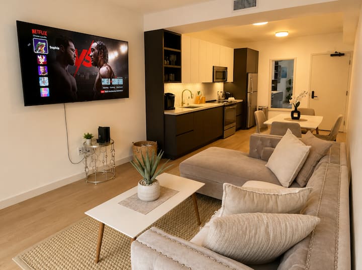 Fame Place | 1&nbsp;Chambre Et 1&nbsp;Salle De Bain | Parking, Piscine Et Salle De Sport - Hollywood, CA