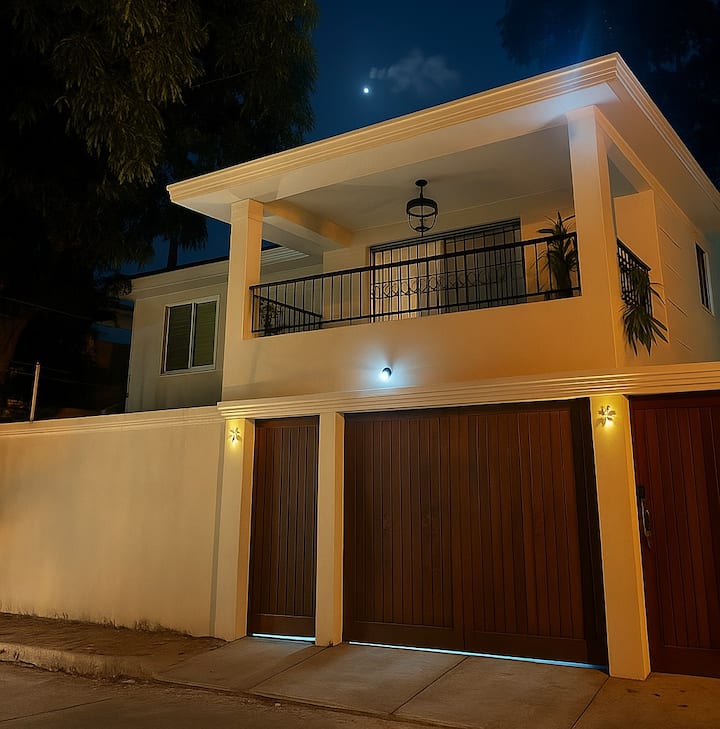 New Condominium, In Exclusive Residence - Cofradía