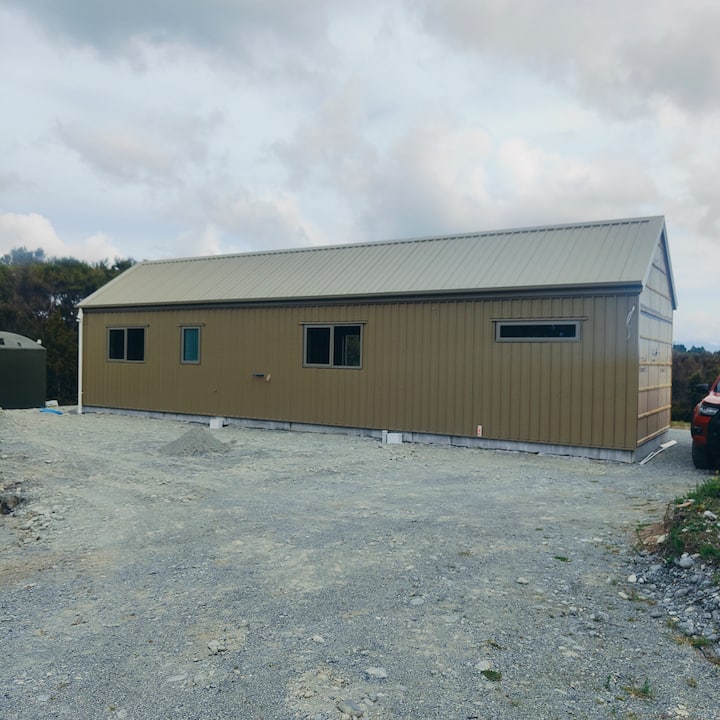 Winder-lea Whare In Native Bush - Moana