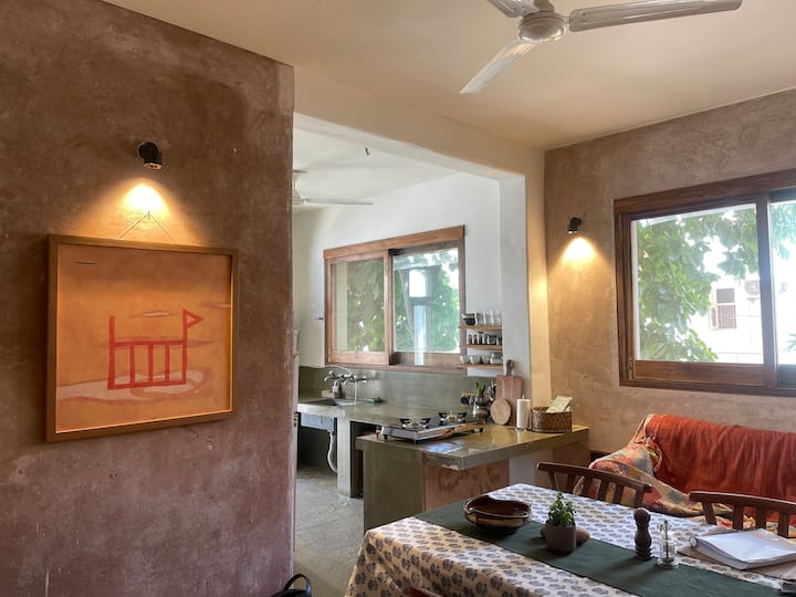 Large Windows /Body Clock Sync To Circadian Rythym - Chandigarh