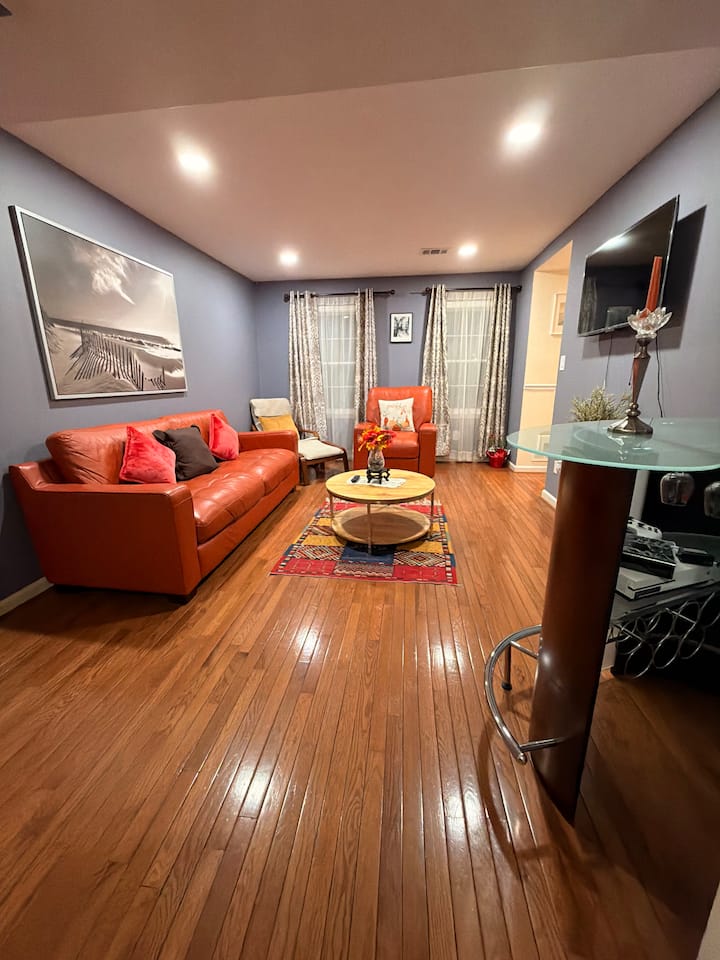 Modern 3br Nova Townhome | Near Dc & Fort Belvoir - Woodbridge, VA