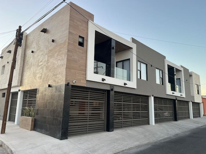 Garmendia8 - 2r/quedate Con Bob - Factura - Hermosillo