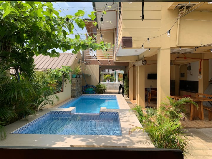 35 Pax Casitas De Maria Beach Lodge - Nasugbu