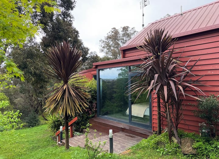 Red Gables - The Hedge Suite - Hepburn Springs