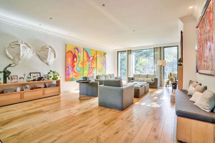 Villa De 350 M2 à Six Chambres Avec Jardin. - Boulogne-Billancourt