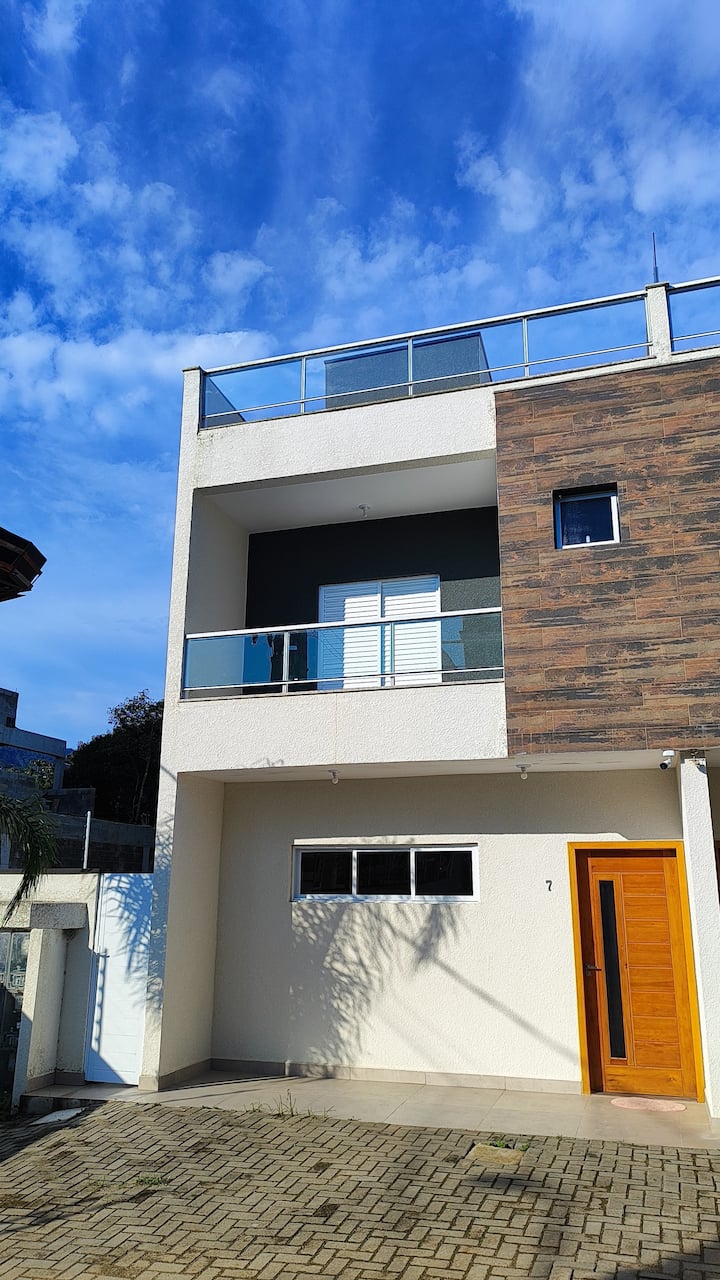 Sobrado Massaguaçu - Condomínio Fechado - Caraguatatuba