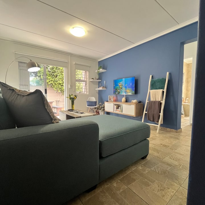 Sunny Condo Close To The Beach. - Parklands