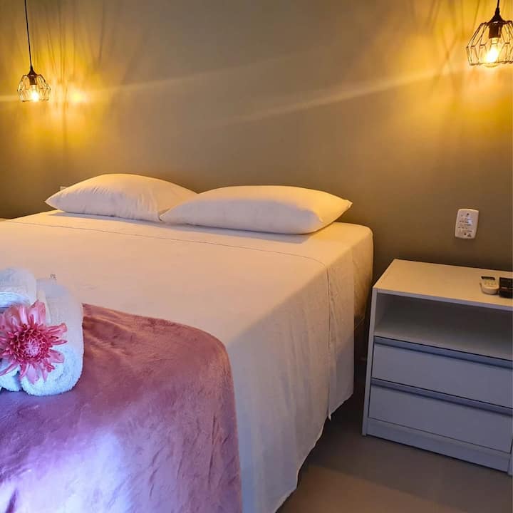 Espaço Dona Cândida 2 /Apto Central, Completo C/ar - Itacaré