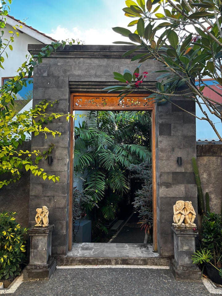 Heart Of Pererenan | 2br Pool Villa | 500m Beach - Canggu
