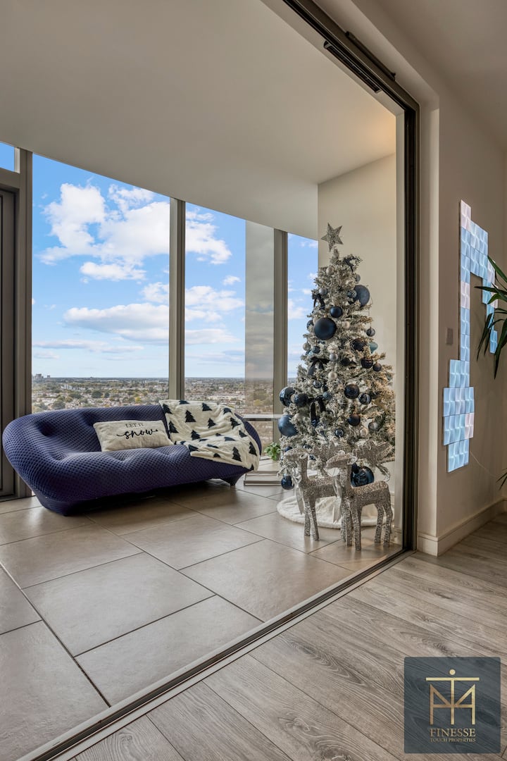 Superior Luxury 2bd 2ba | Panoramic View - Brentford