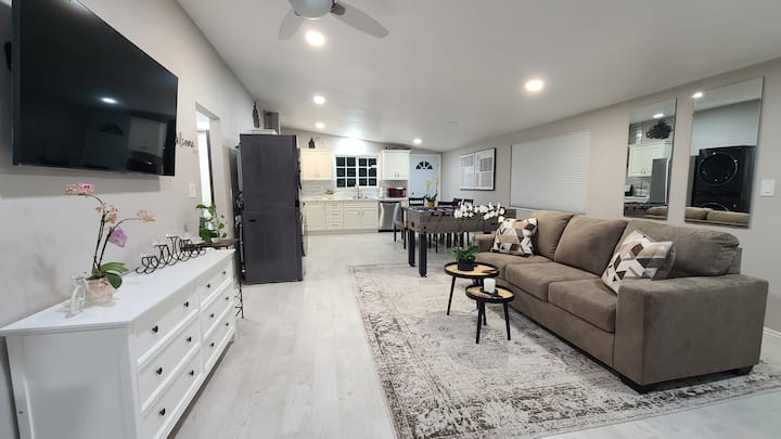 Family-king Suite–10 Min To Disneyland&convention - Anaheim, CA