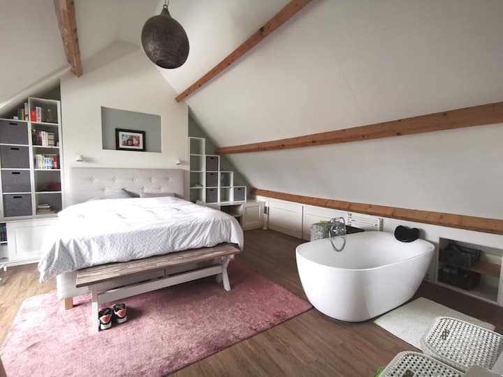 Prachtige Jaren 30 Gezinswoning Dichtbij Centrum - 's-Hertogenbosch