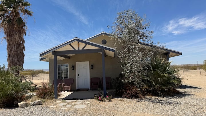 Enchanting Delightful 2/1 On 5 Acres Near Jtnp - Twentynine Palms, CA