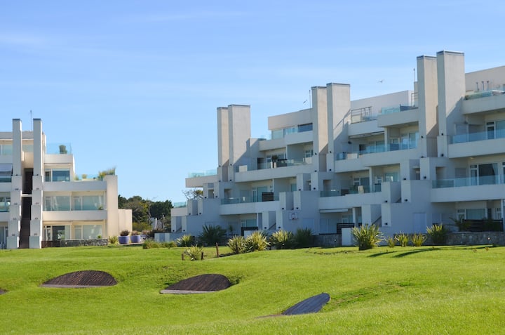 Departamento En Complejo De Categoría En La Playa - Pinamar