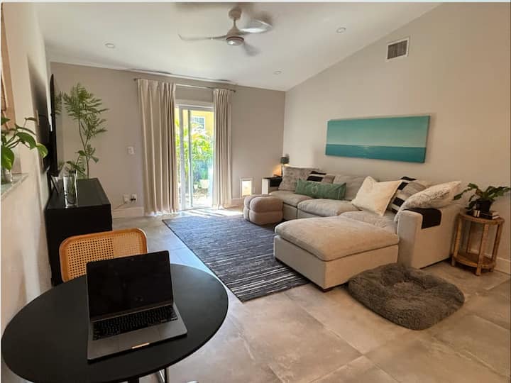 Juno Beach Winter Getaway - Juno Beach, FL
