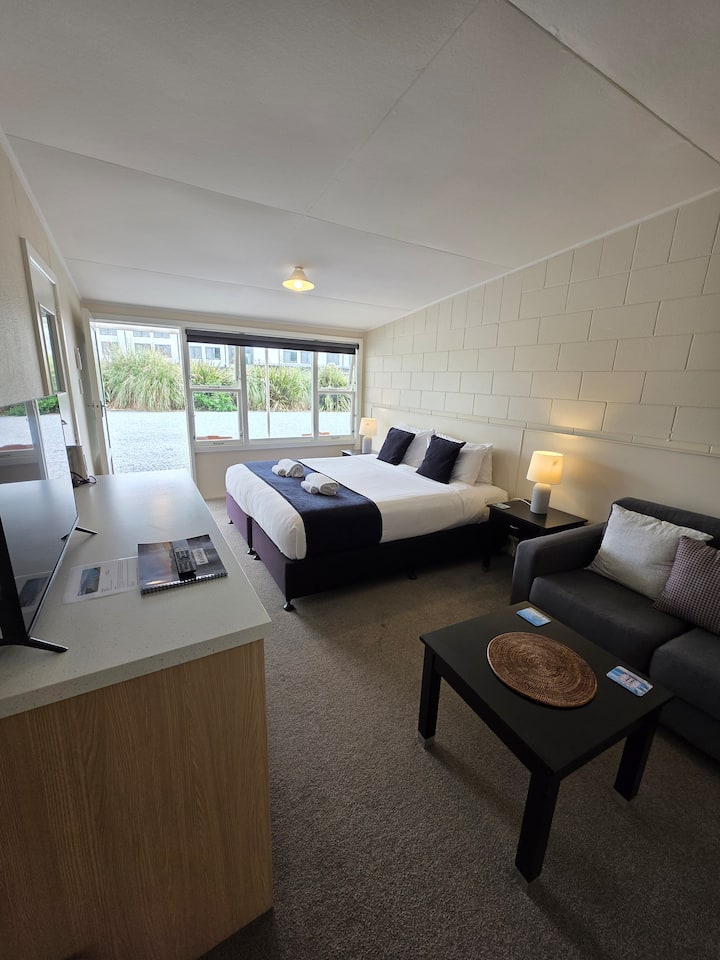 Esplanade Studio | Steps To The Sea - Kaikōura