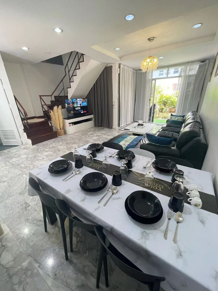 Wongamat海滩旁3卧浴缸海边公寓别墅生活便利 - Pattaya City