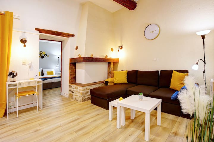 Le Soleil Bleu - Nîmes