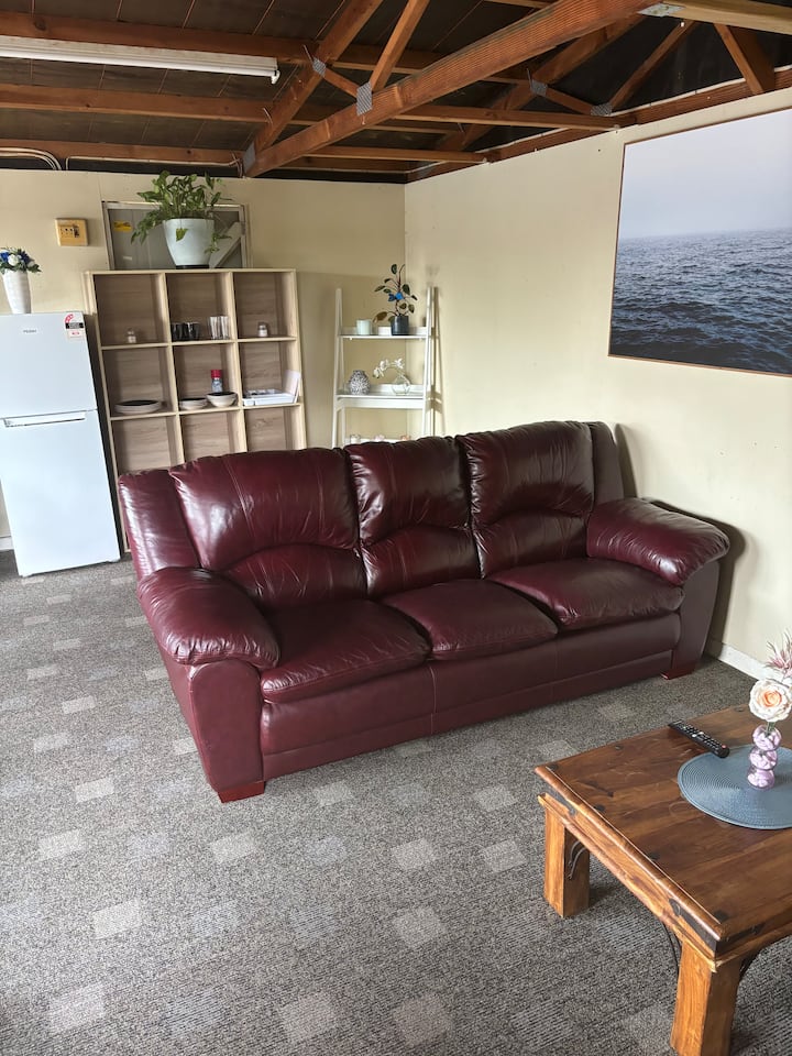 Stay At Stacey's - Maple Room - New Zealand