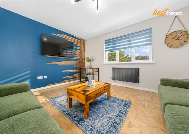 2br W/ Parking | Sleeps 4 | Near Airport&transport - Paisley