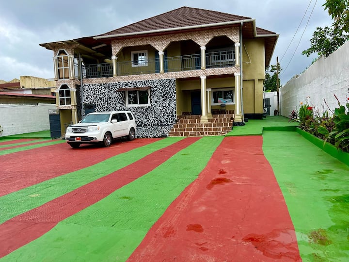 Eugene’s Apartments - Liberia