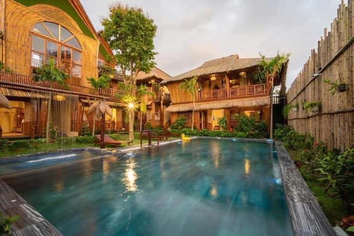 Biệt Thự Gỗ Hồ Bơi Riêng - Phú Quốc