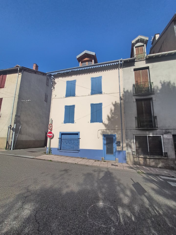 Les Volets Bleus - Ax-les-Thermes