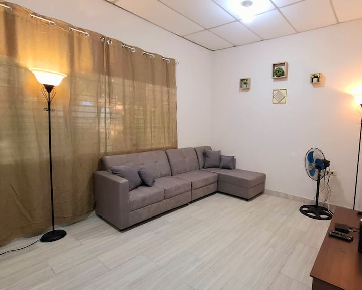 Casa Encantadora Y Cálida - San Salvador