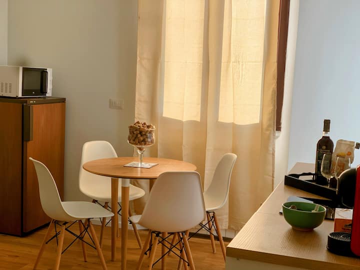 Spacious Indipendent Flat In Milan - Milan