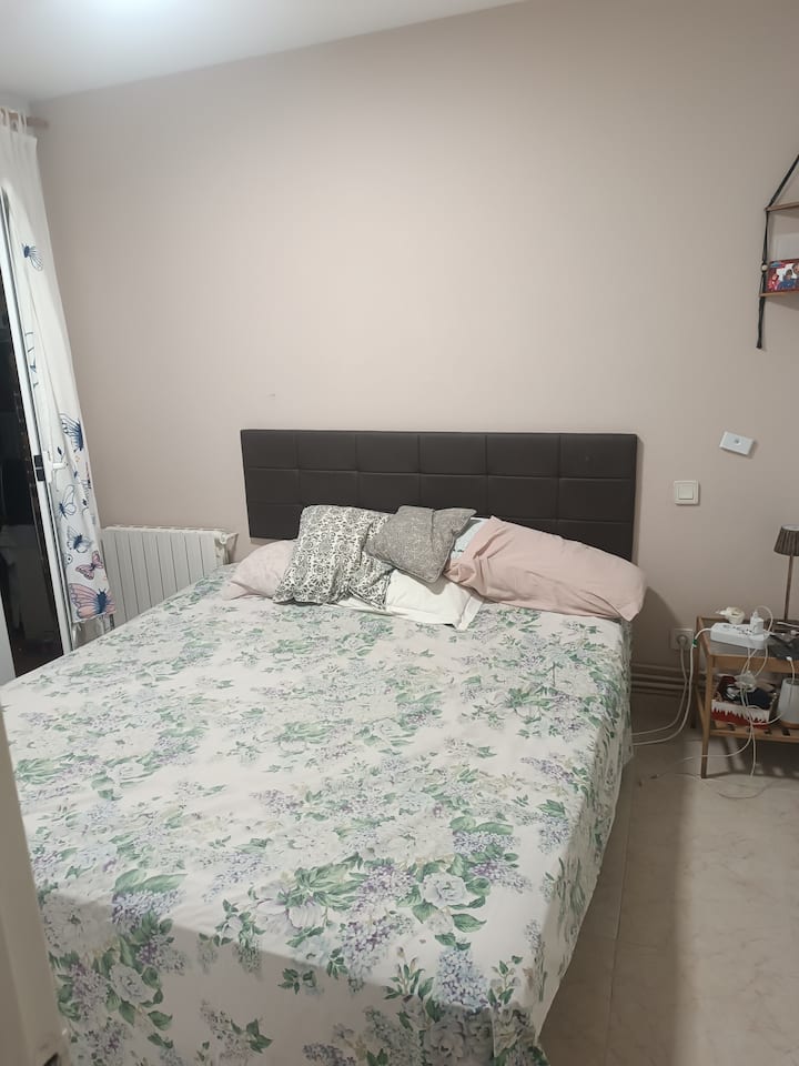 Habitación Cómoda Para Relajarse - Villanueva de la Cañada