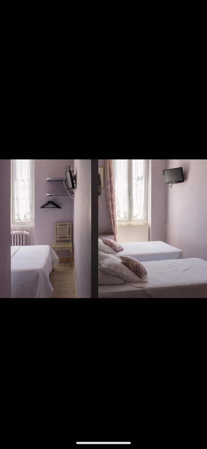 Chambre Quadruple - Montélimar