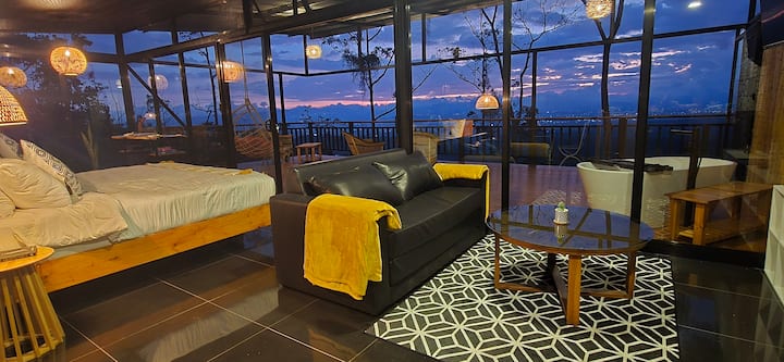 Elegante Villa Con Hermosa Vista - Costa Rica