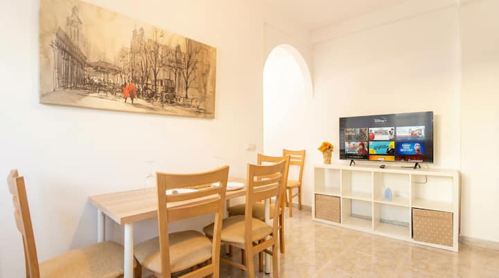 Spacious 3br Retreat In Historic Triana - Sevilla, España