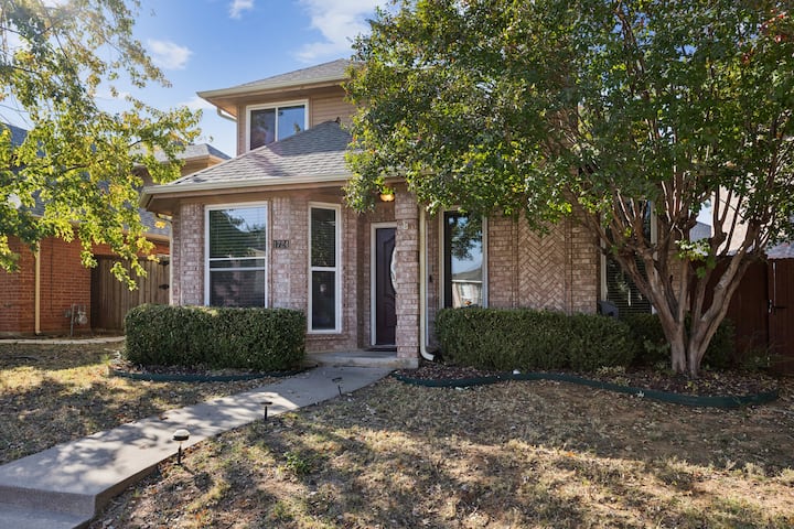 Cozy Lewisville Getaway - Lewisville, TX