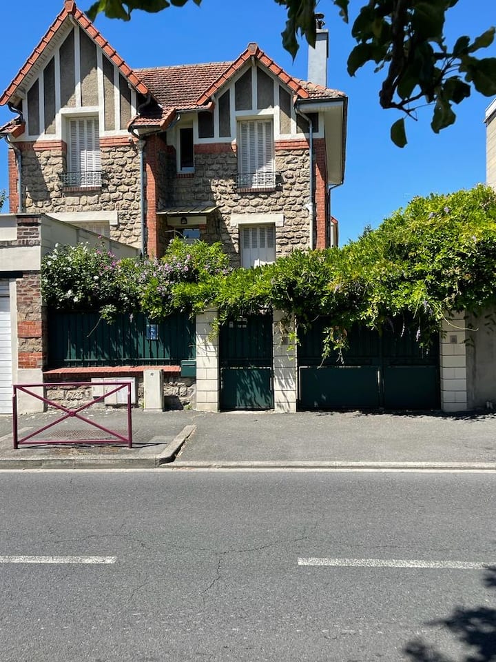 Maison Hay Les Roses 6c Proche Orly - Vanves