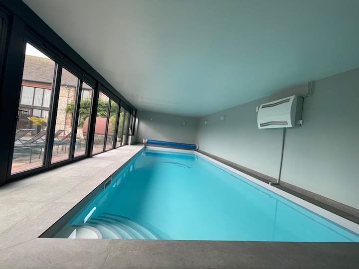 Brooklands Cottage, Indoor Private Pool, Sleeps12 - Arundel