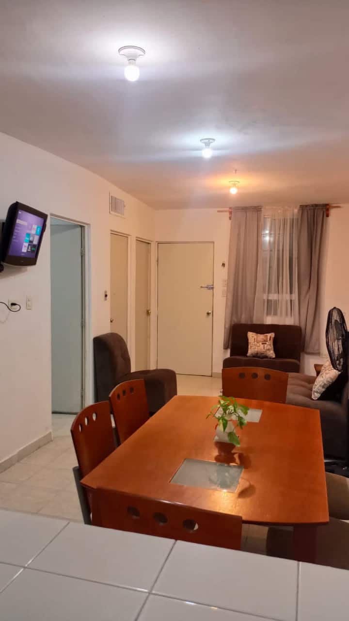 Acogedora Casa Con Cochera - Torreón