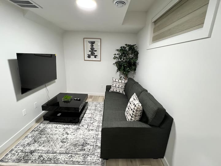 Newly Built Home Away From Home - Netflix And Wifi - Spruce Grove