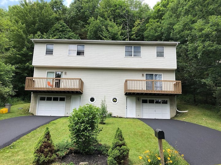 Clean And Comfortable Home! - Binghamton, NY